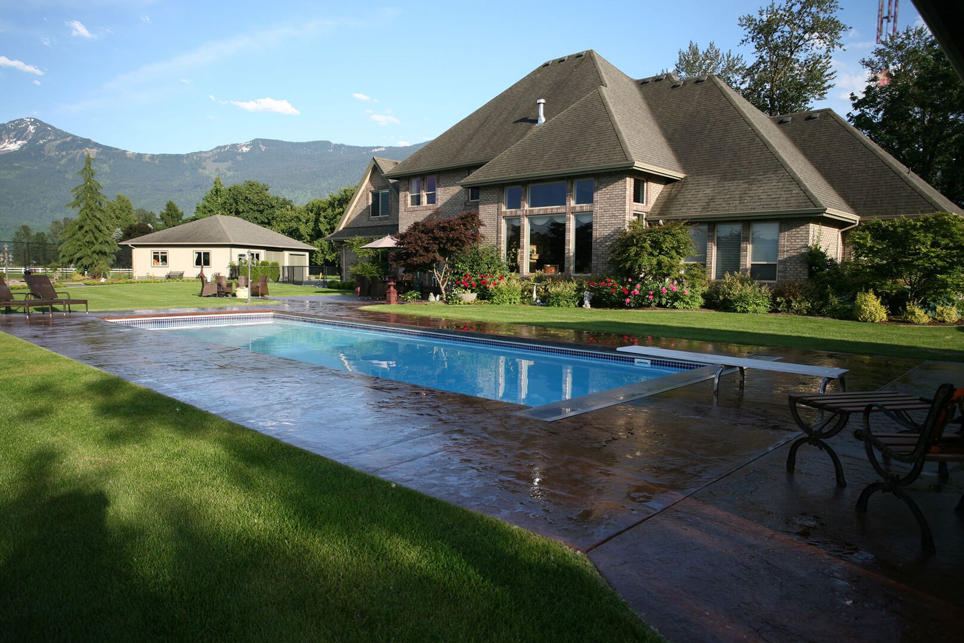 Pool Installation, Pool Builder in Buffalo, NY - Carter Pools